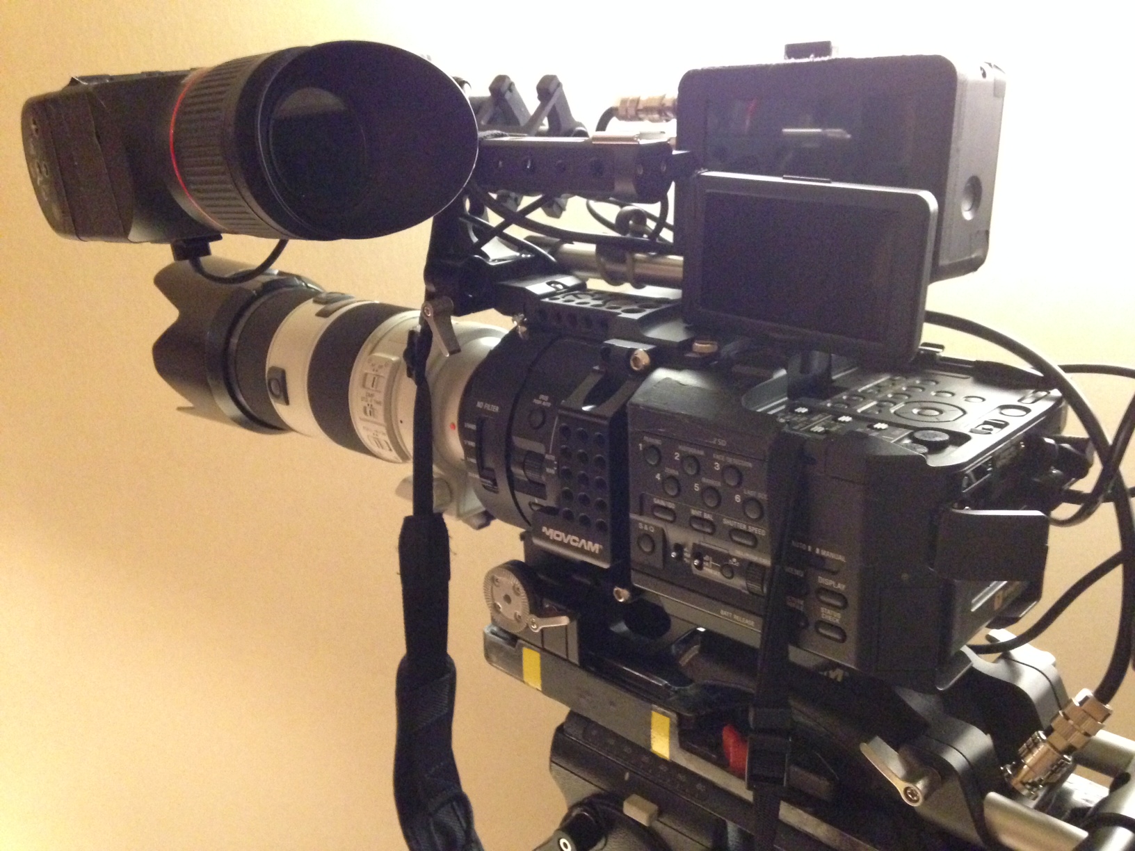 Another day, another Sony price cut: FS700R now just $3999 US - Newsshooter