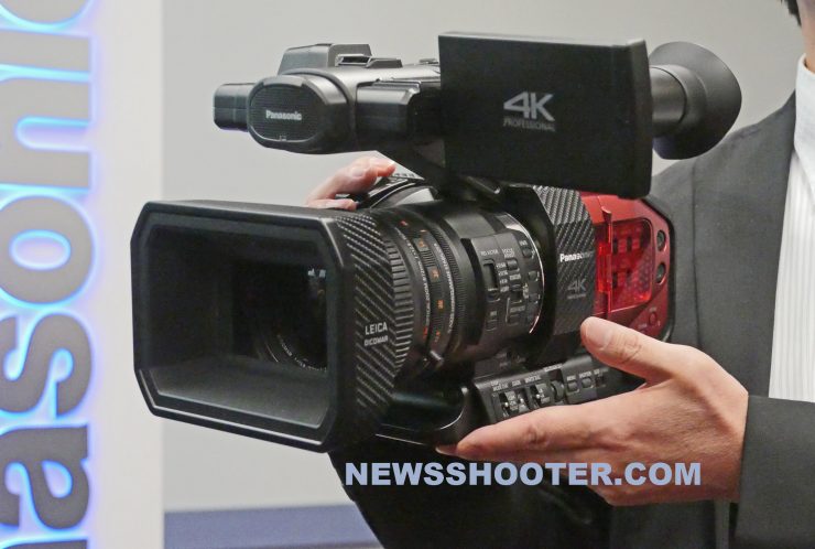 Panasonic DVX200 front - Newsshooter