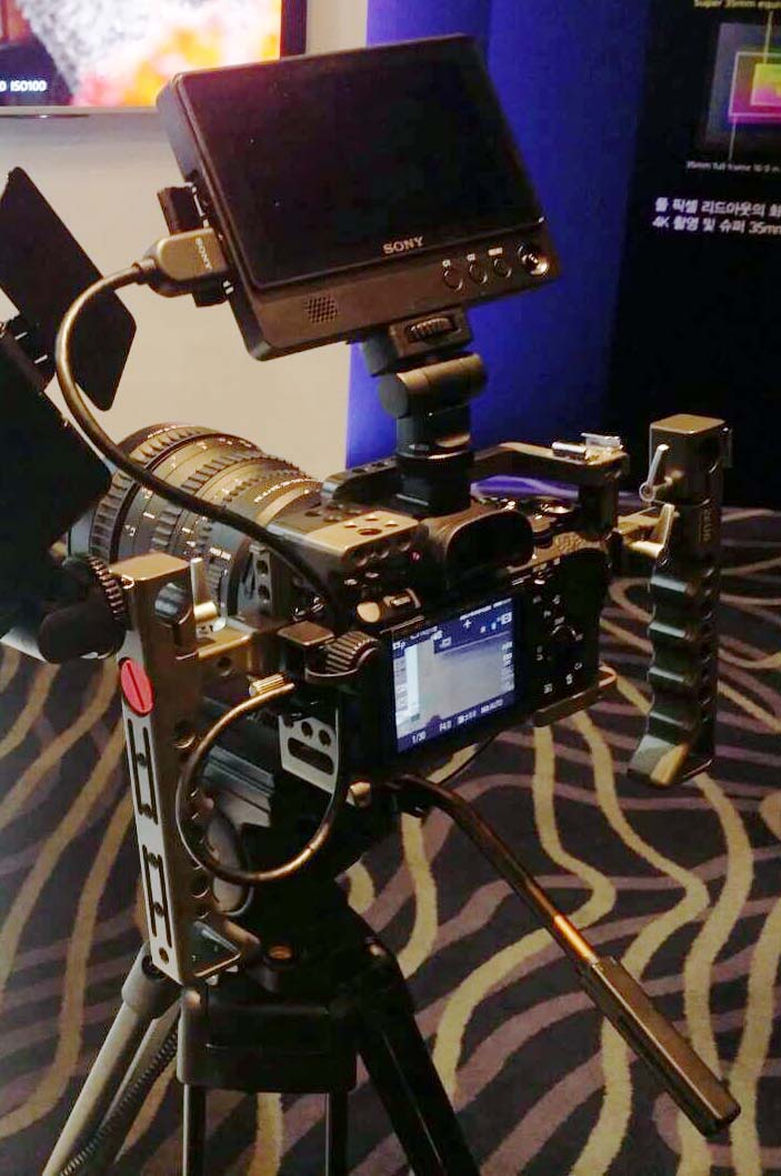 First dedicated Sony a7R II cage from Varavon spotted online - Newsshooter