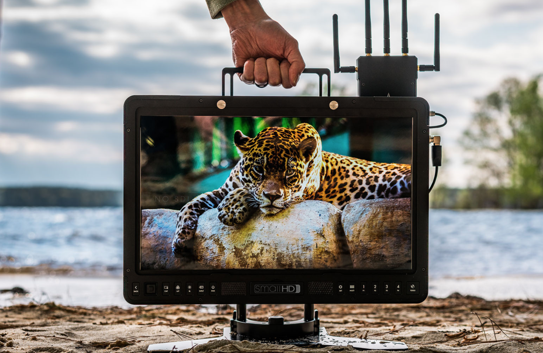 smallHD goes big- announces 17-inch, 24-inch and 32-inch daylight ...
