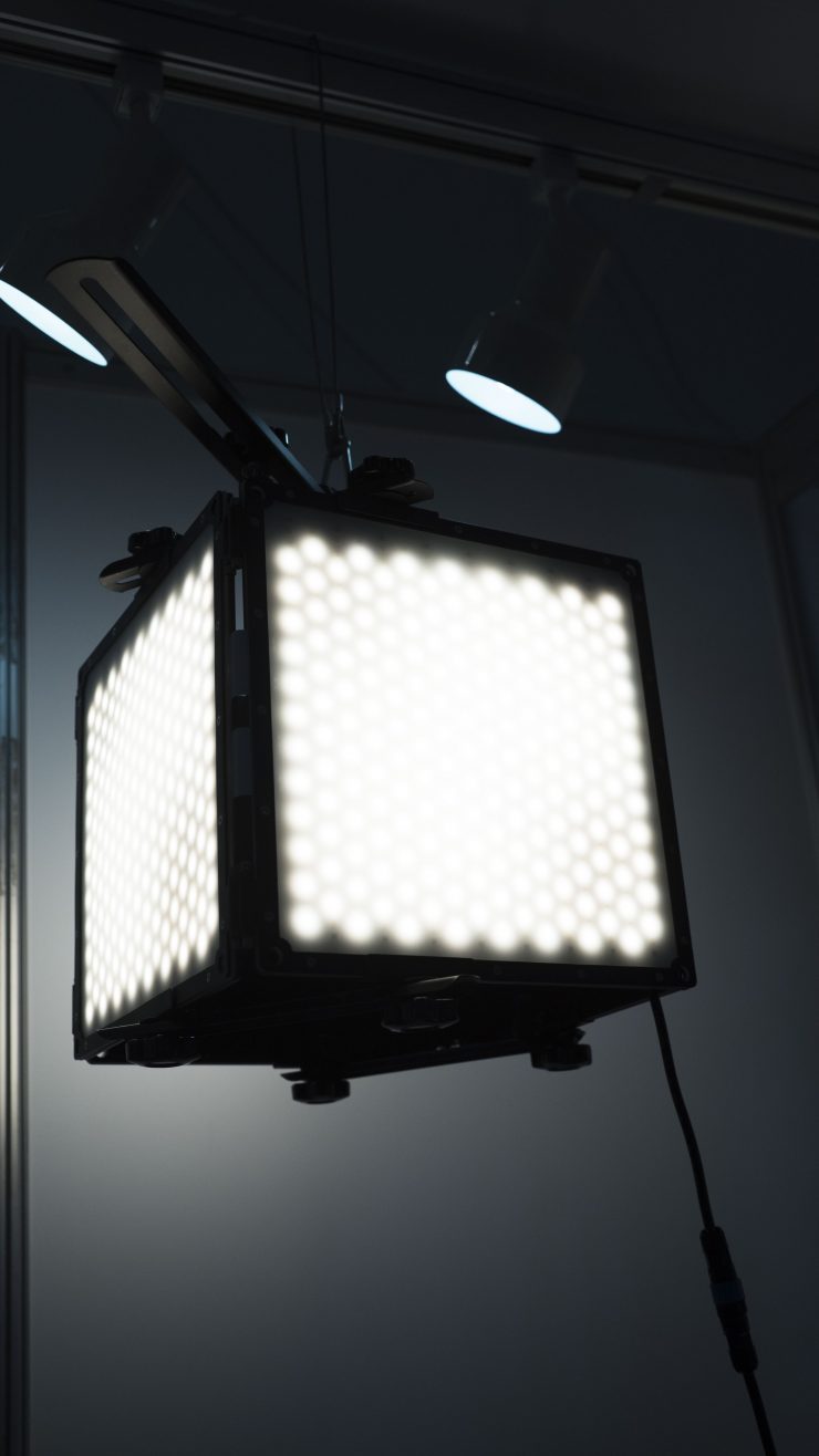 NAB 2016: Aladdin prototype 1x1 LED lights are waterproof, adaptable ...