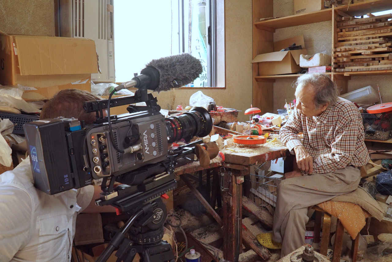 Japan's Spinning Top Master: shooting a first person story - Newsshooter