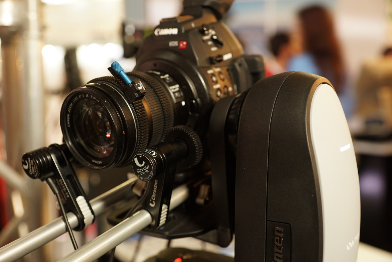 IBC 2016 - Vinten Vantage Robotic Head - Newsshooter