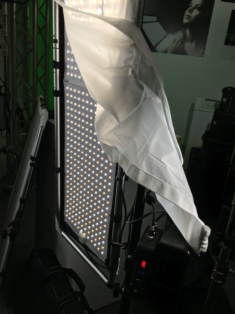 Photokina 2016: Ledgo portable large Versatile-Bi-Color LED mat ...