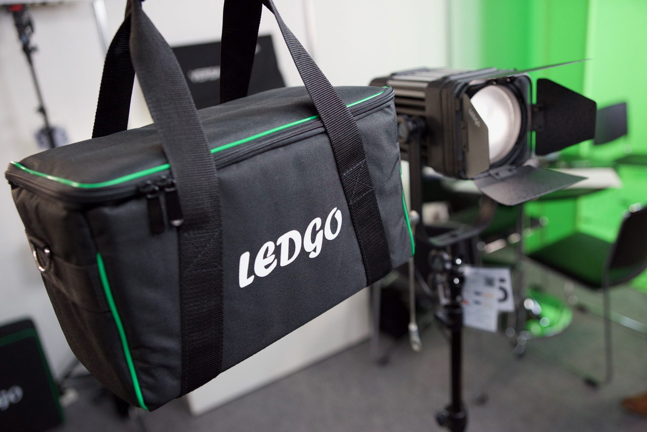 Interbee 2016: LEDGO LG-D600C Compact LED Fresnel Light - Newsshooter
