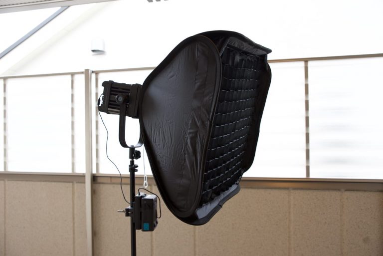 LEDGO LG-D600C bi-colour LED fresnel light - review - Newsshooter