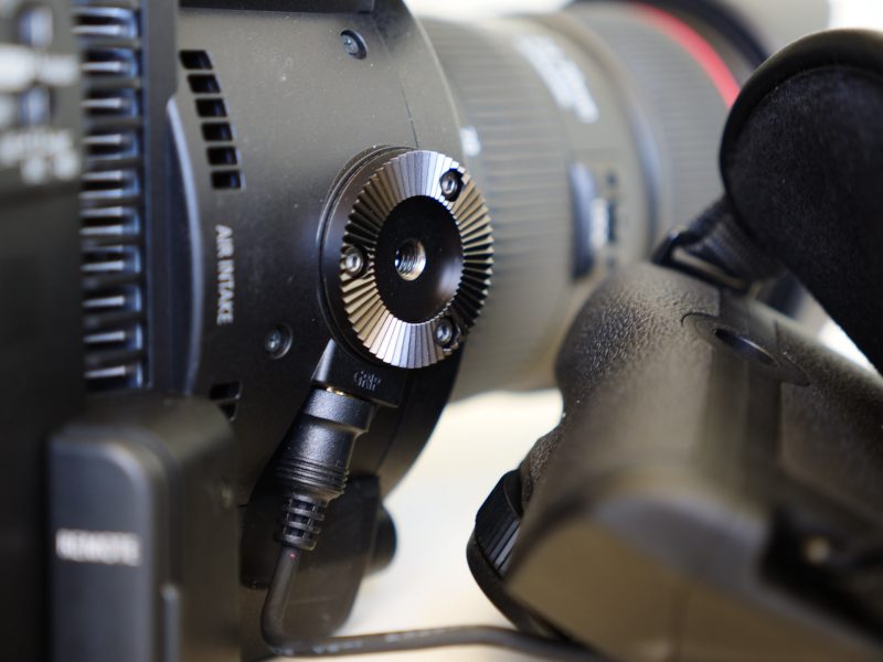Canon C200 hands-on: 4K 60p, touchscreen AF, Canon Cinema RAW Light ...