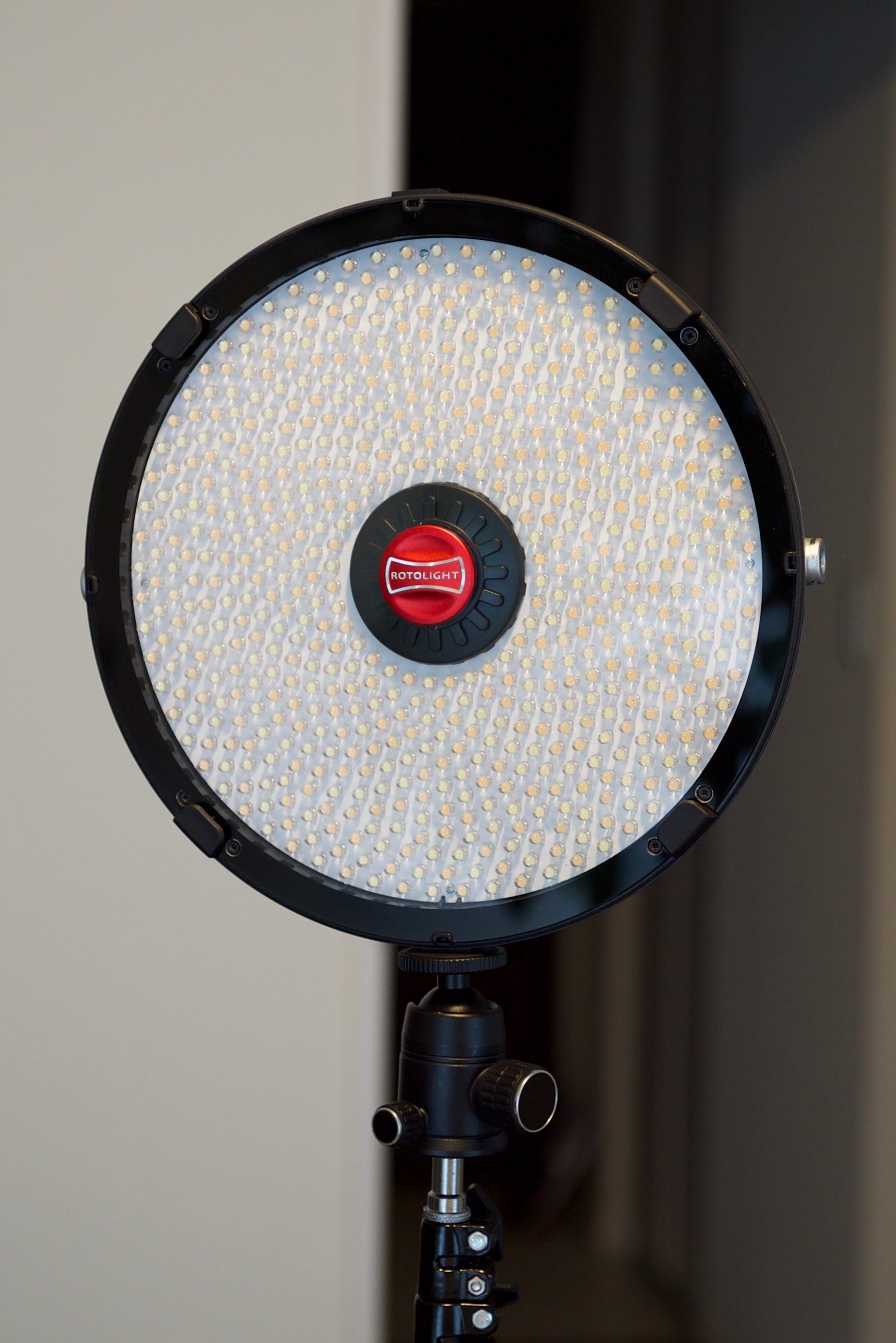 Rotolight AEOS – a good ENG lighting solution? - Newsshooter