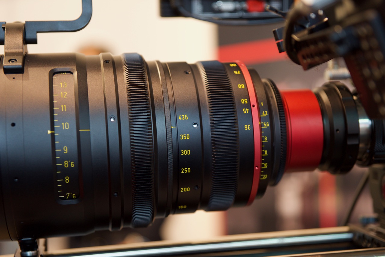 Angénieux 12x Optimo first look- IBC 2017 - Newsshooter