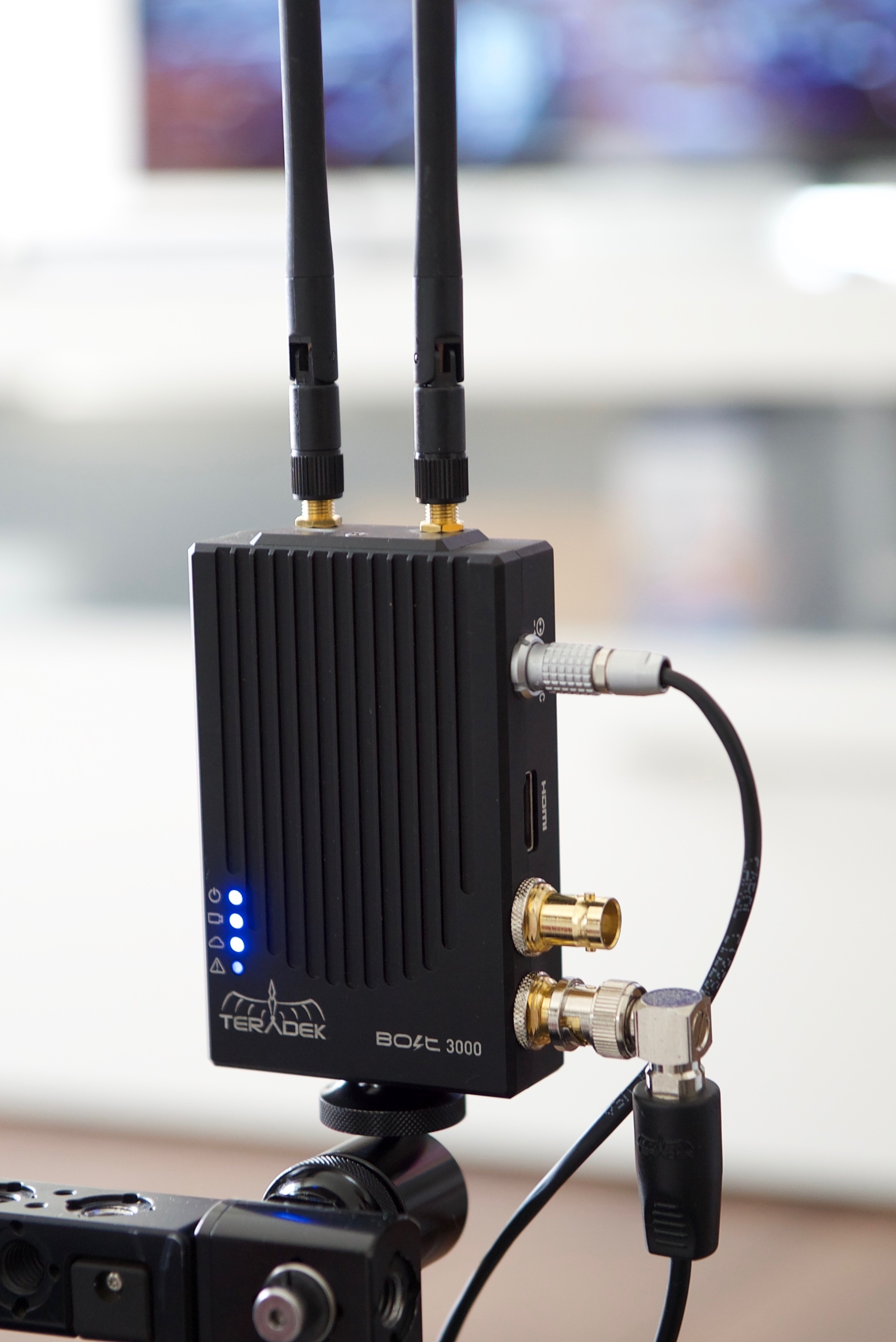 SmallHD 703 Bolt Review – a streamlined HD monitoring solution with no ...