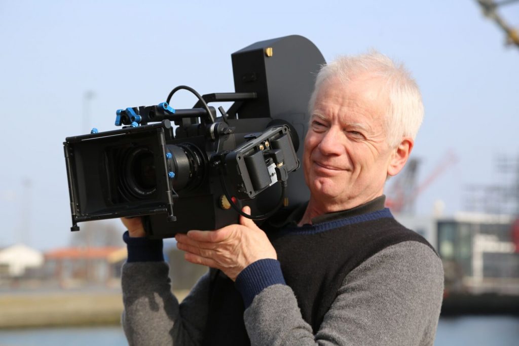 Magellan 65mm – The lightest and most compact 65mm film camera on Earth ...