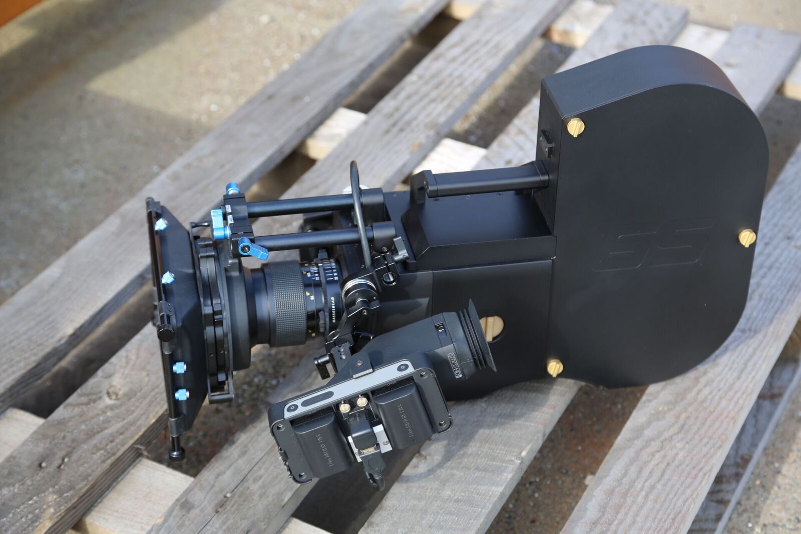 Magellan 65mm – The lightest and most compact 65mm film camera on Earth ...