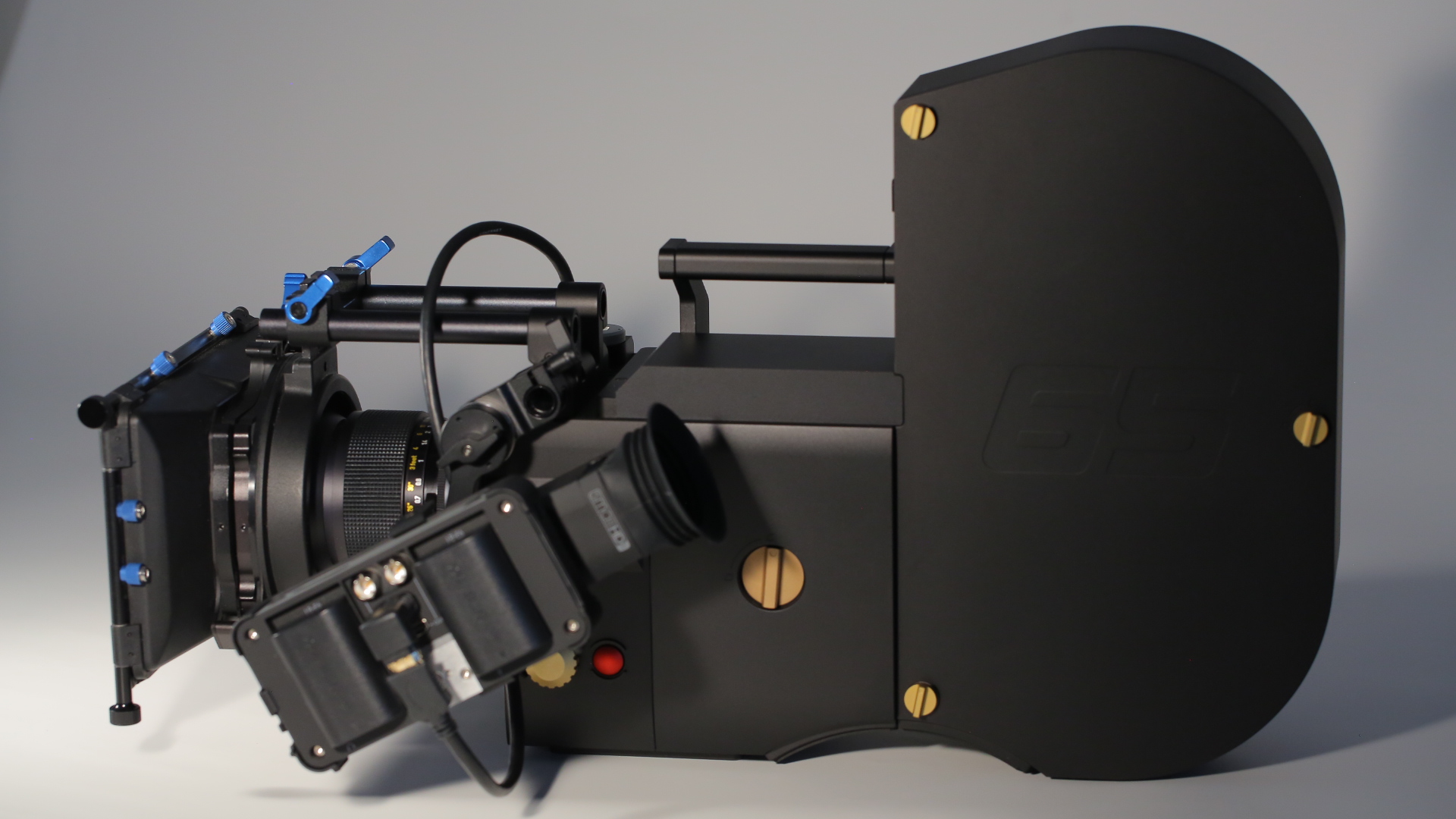 Magellan 65mm – The lightest and most compact 65mm film camera on Earth ...