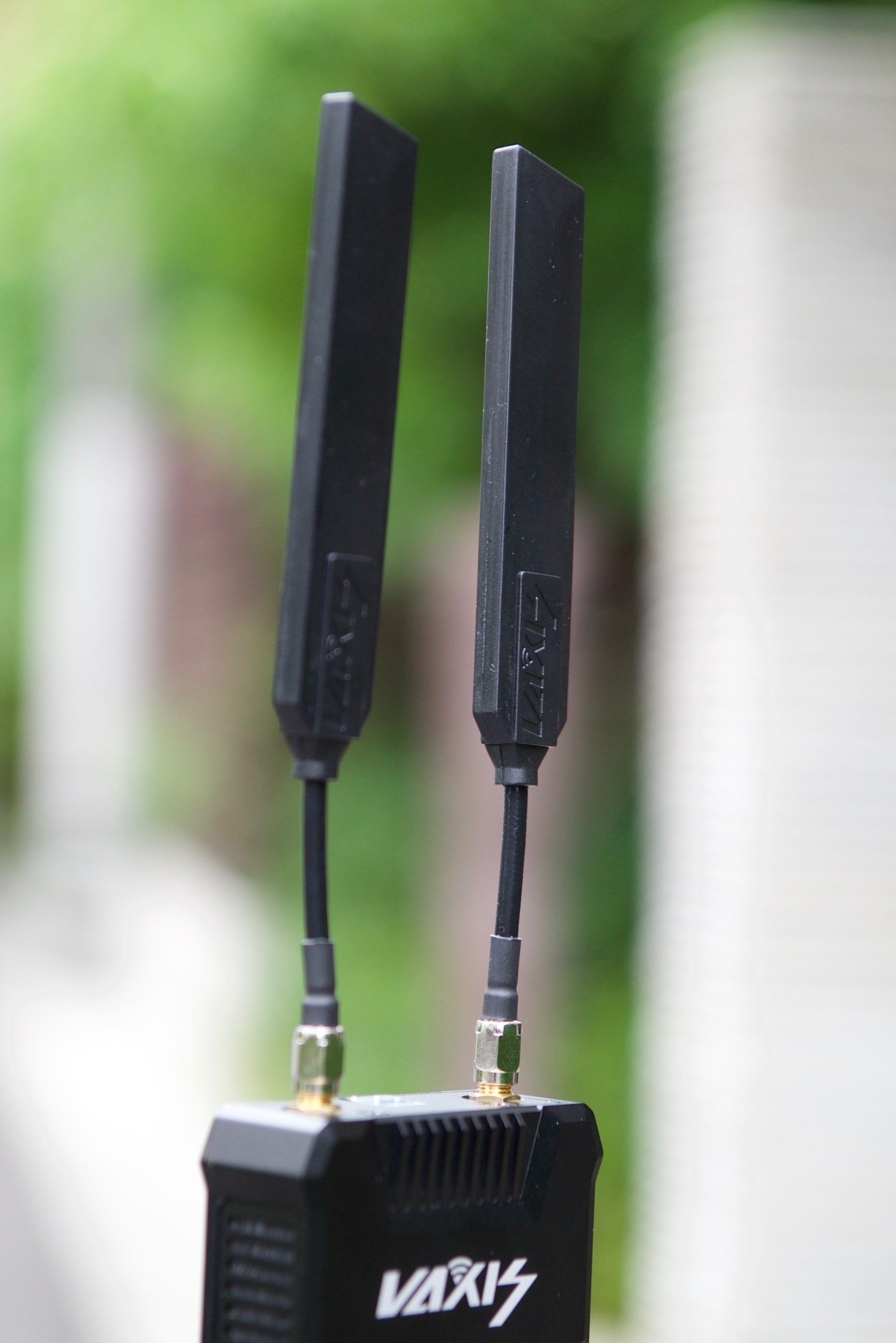 Hands-on Vaxis Storm 500ft+ Review: Plug & Play Wireless Video ...