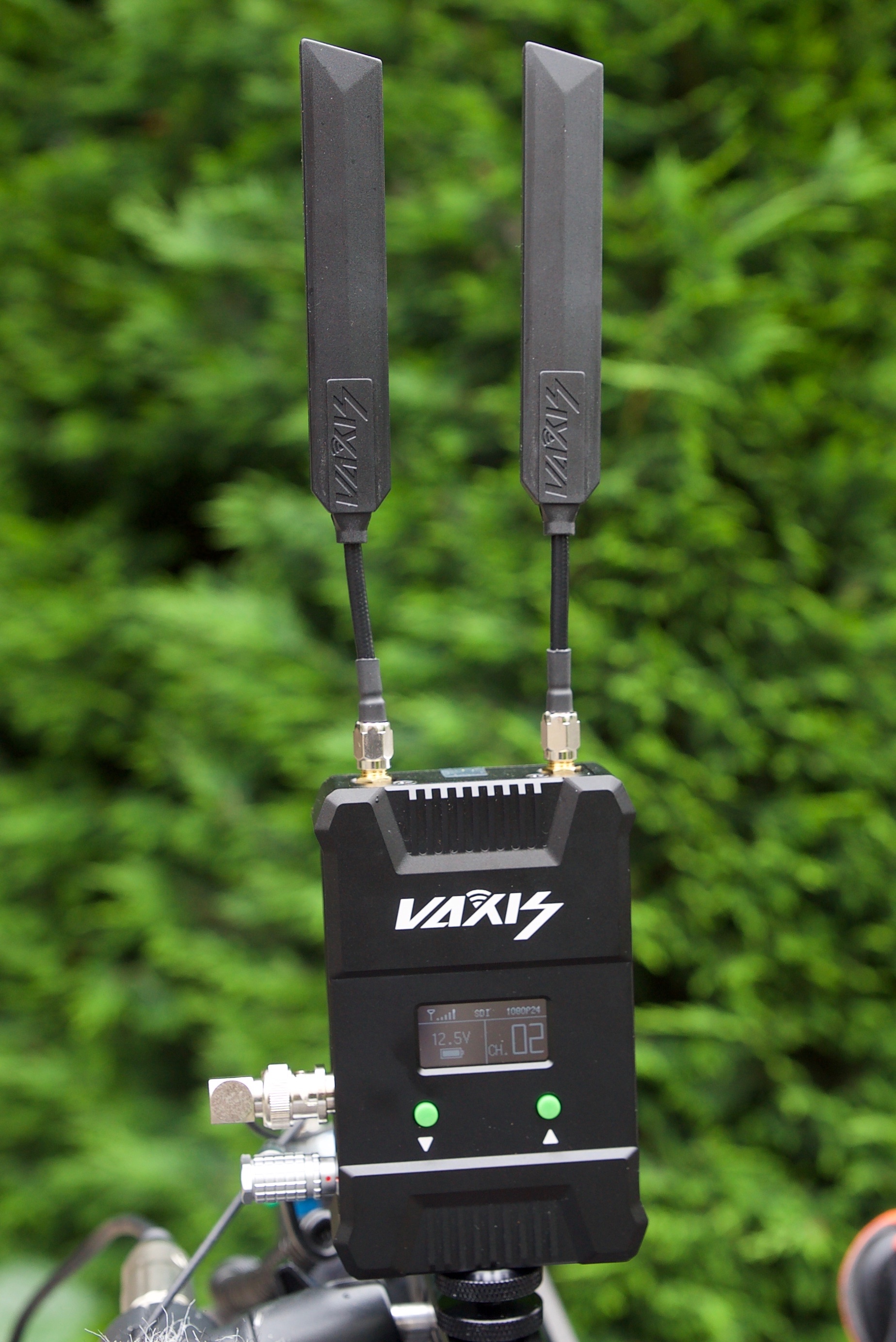 Hands-on Vaxis Storm 500ft+ Review: Plug & Play Wireless Video ...