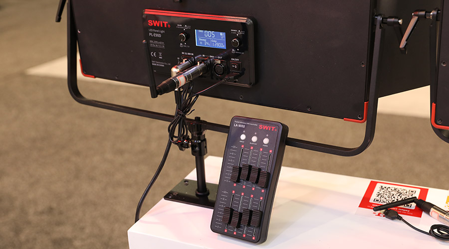 Swit 7" HD 2500nit monitor & Sony BPU batteries – BIRTV 2018 - Newsshooter