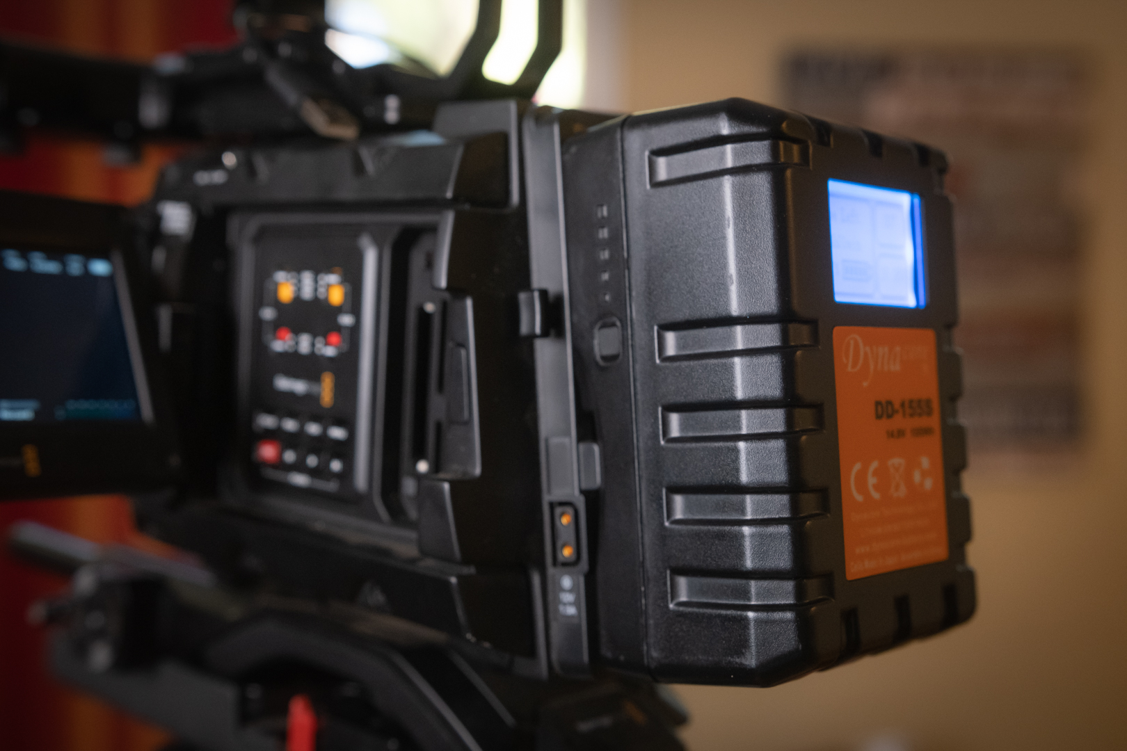 Dynacore D-155MS V-Mount RUGGED Battery - Newsshooter