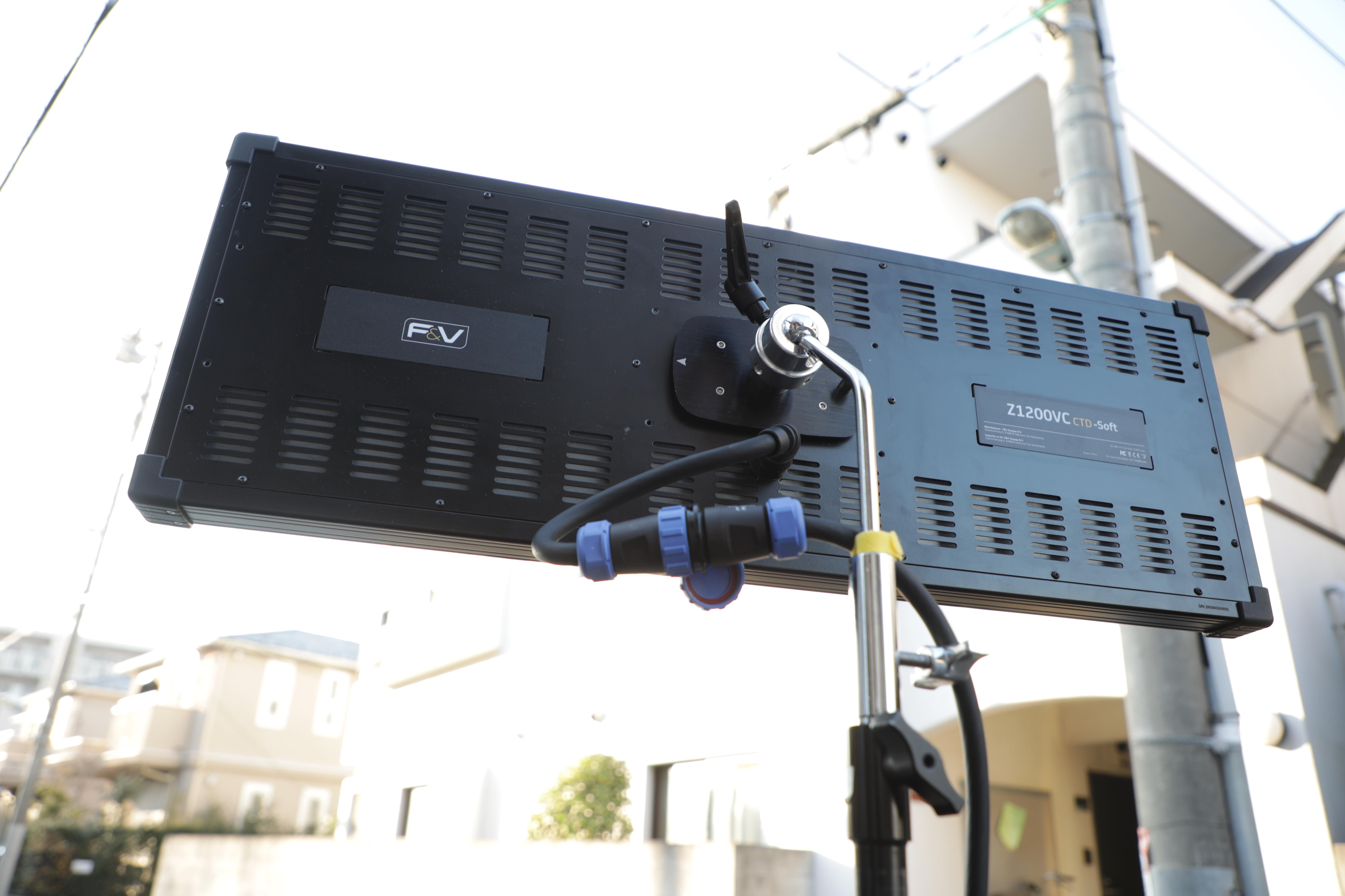 F&V EverTrue Vari-Color 3×1 LED Panel Review - Newsshooter