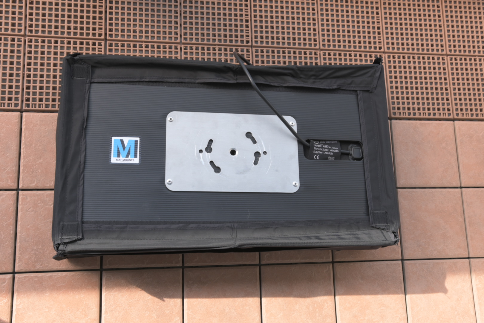 Mat Mounts - a clever solution for mounting flexible LED lights ...