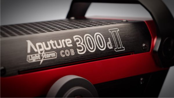 Aputure 300d II Logo - Newsshooter