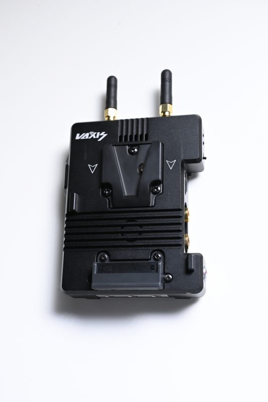 Vaxis Storm 3000 Dual V-lock TX Review - Newsshooter