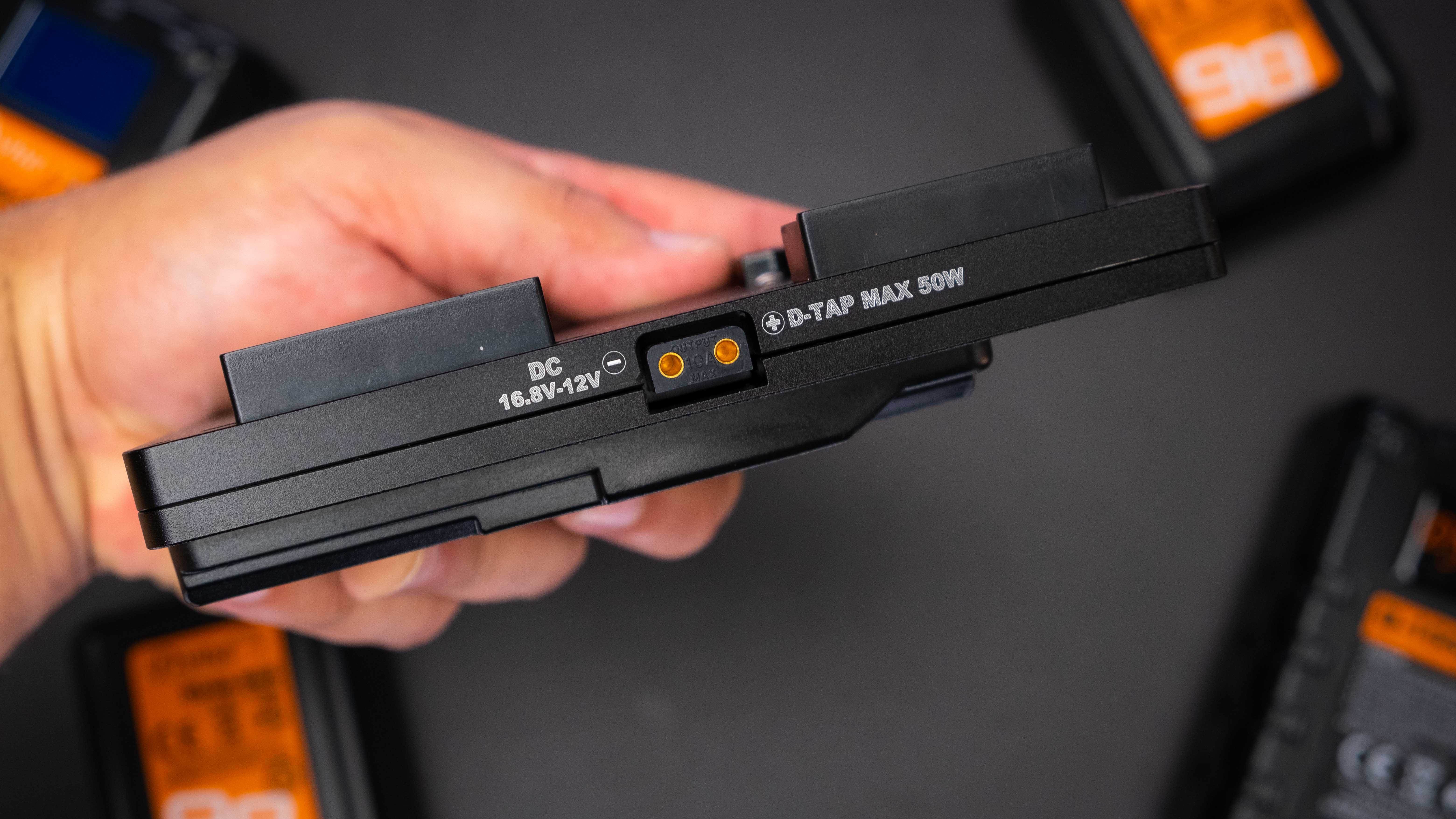 Dynacore DPM 98S Tiny V Mount Plate D TMS A Side taps - Newsshooter