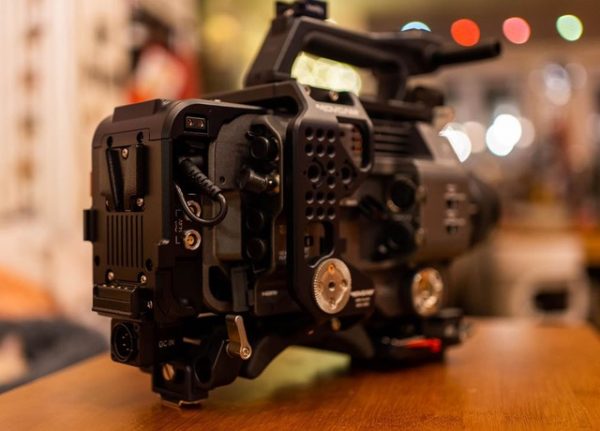 Movcam FX9 Cage System - Newsshooter