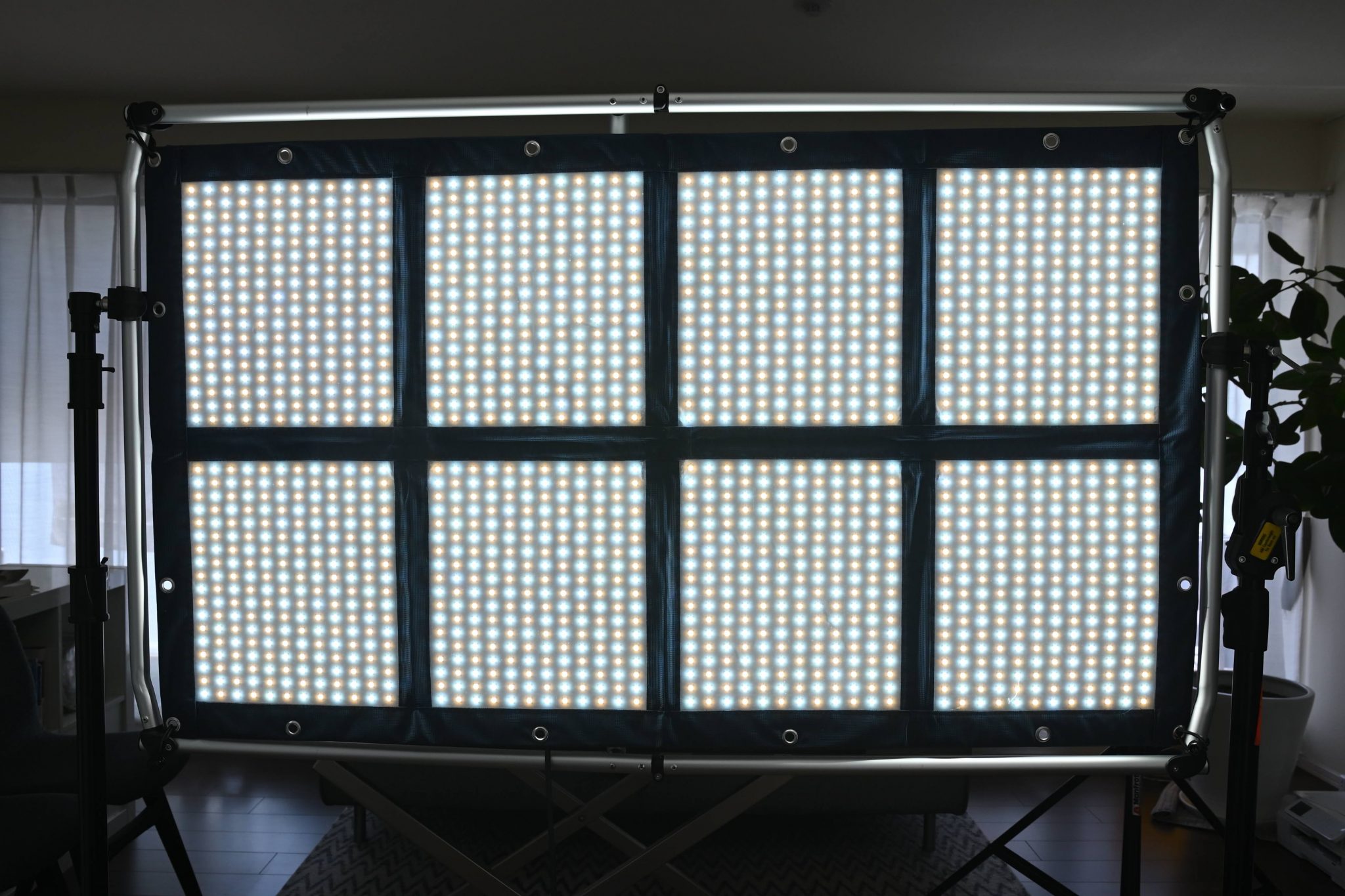 Intellytech MEGA-LiteCloth 3'x 4.5' Foldable LED Mat Kit Review ...