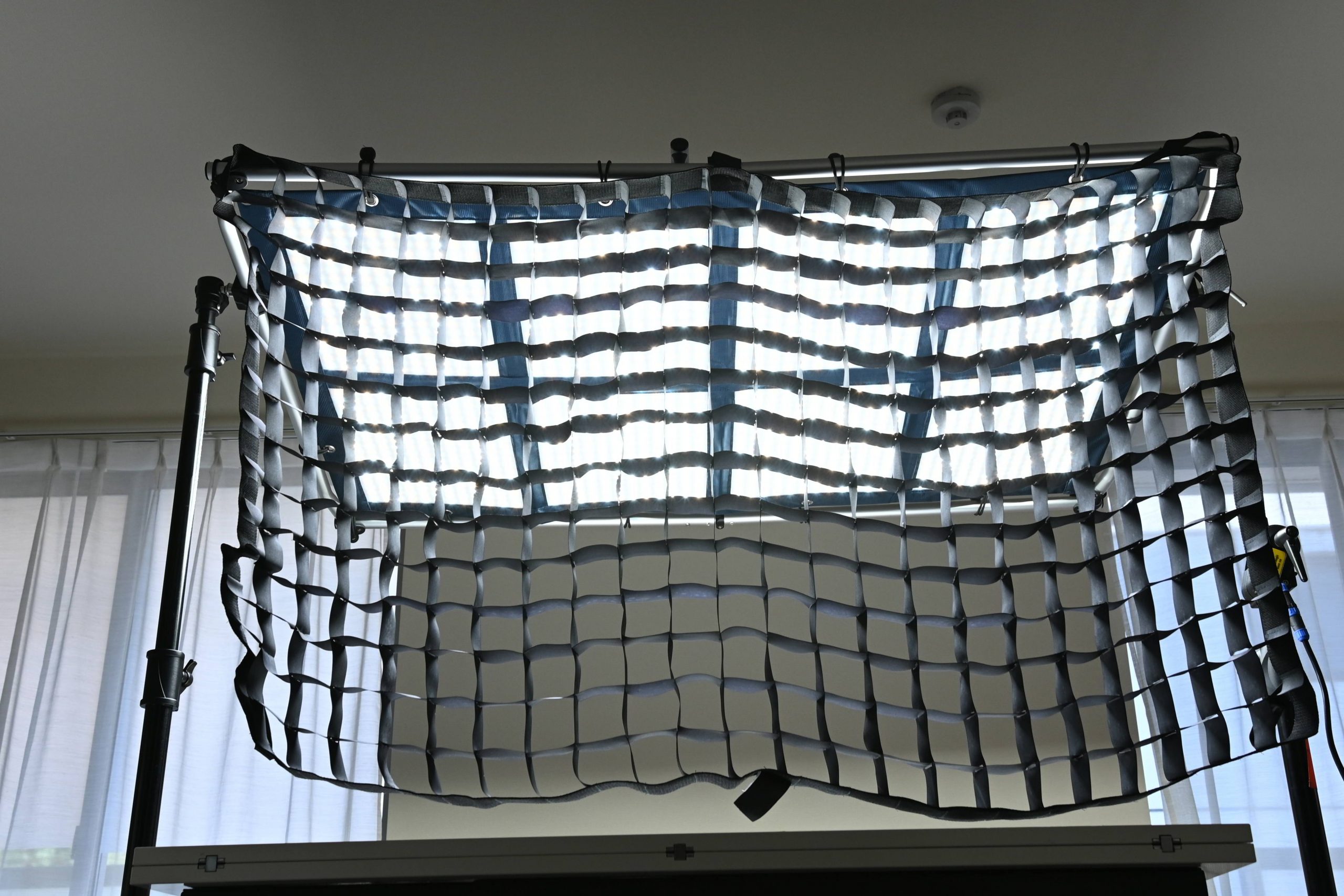 Intellytech MEGA-LiteCloth 3'x 4.5' Foldable LED Mat Kit Review ...