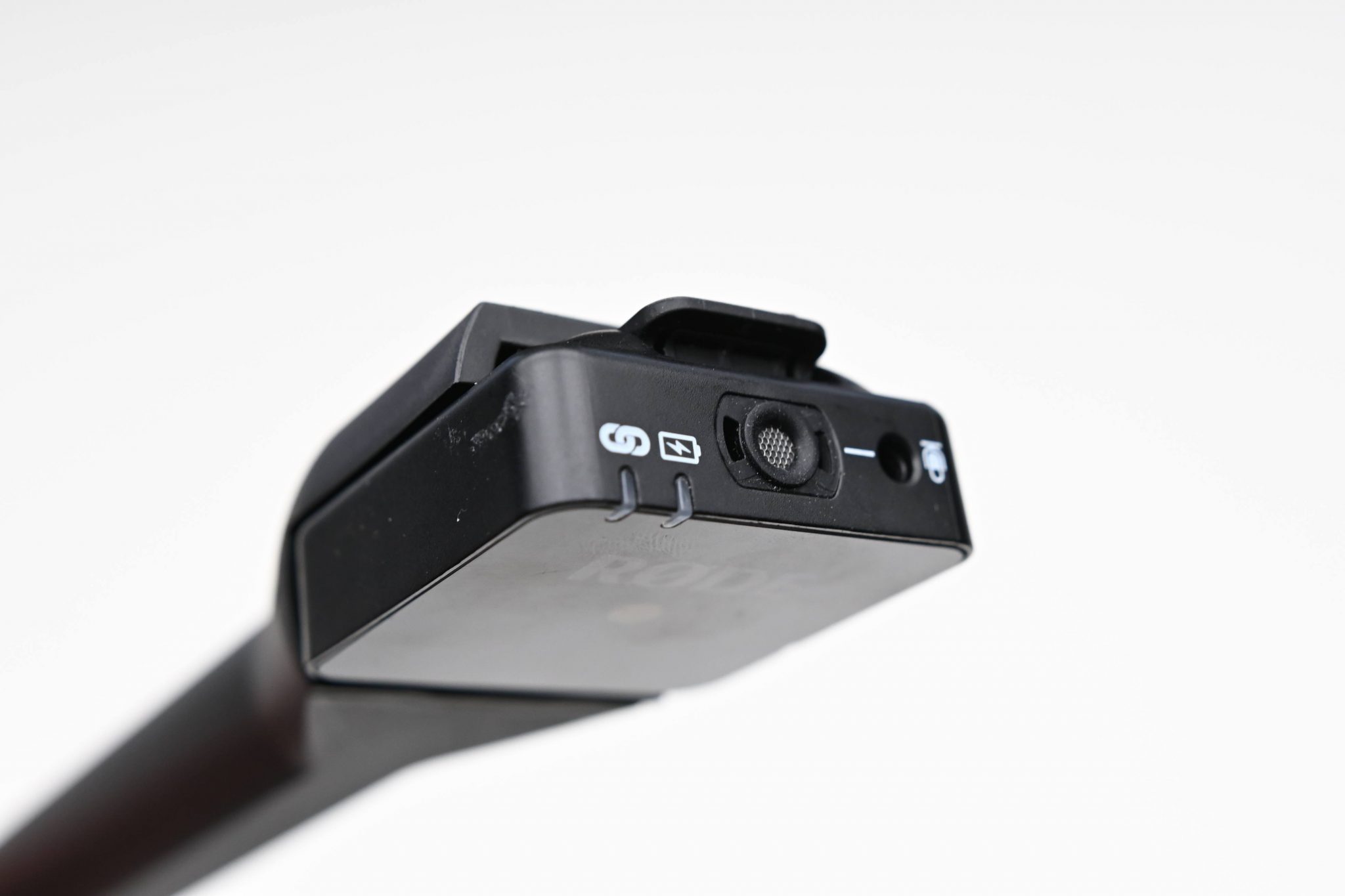 RØDE Interview GO Handheld Mic Adapter for the Wireless GO Review ...