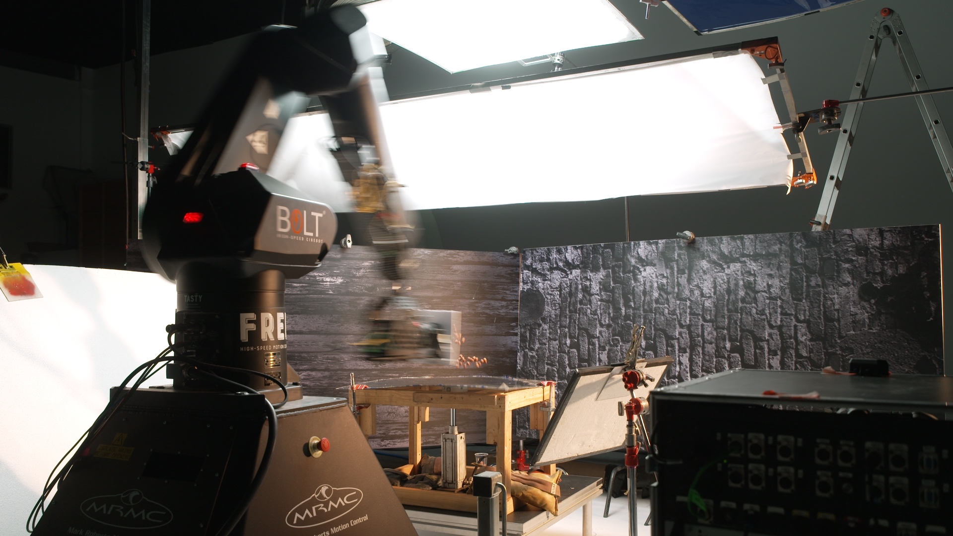 Shooting at 1400fps with the use of Robots - Newsshooter