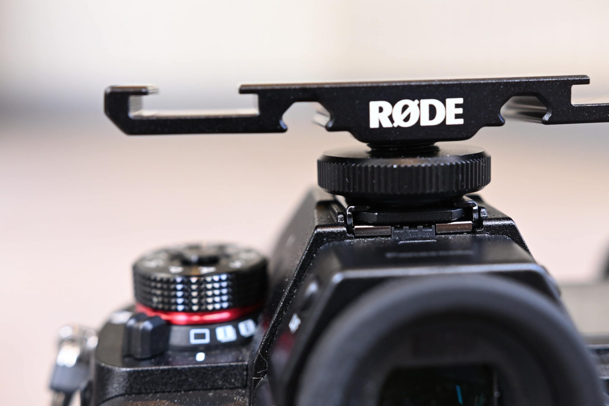 RØDE DCS-1 Review - Newsshooter