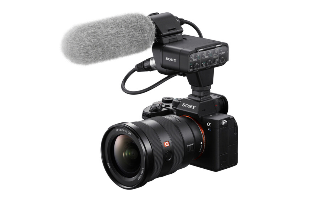 Sony FX2– 33MP Full-Frame CMOS Exmor R Sensor, AI-Powered Auto Focus & Framing, & Dynamic Active ...