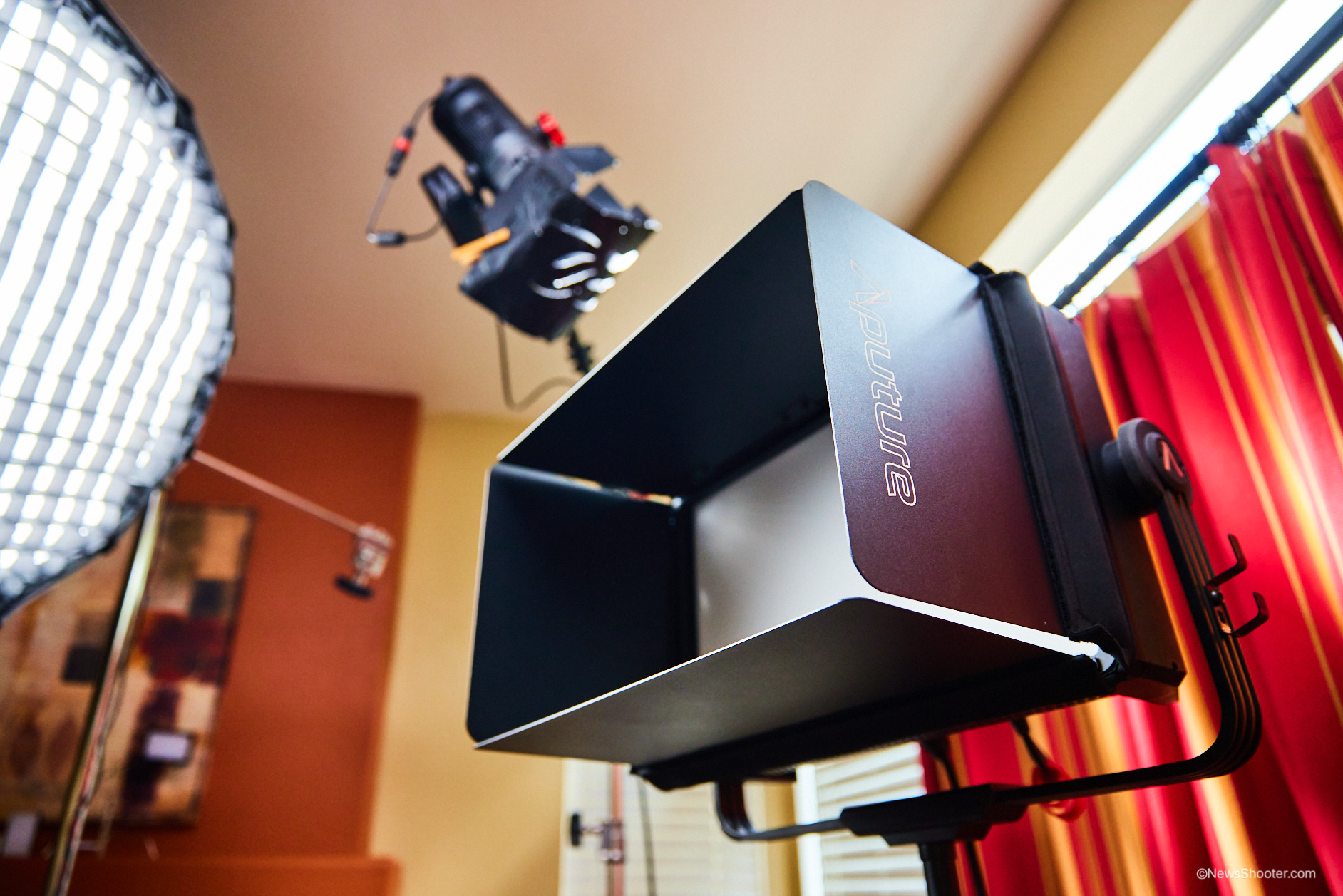 Review of the Aputure 2-Bay Power Station - Newsshooter