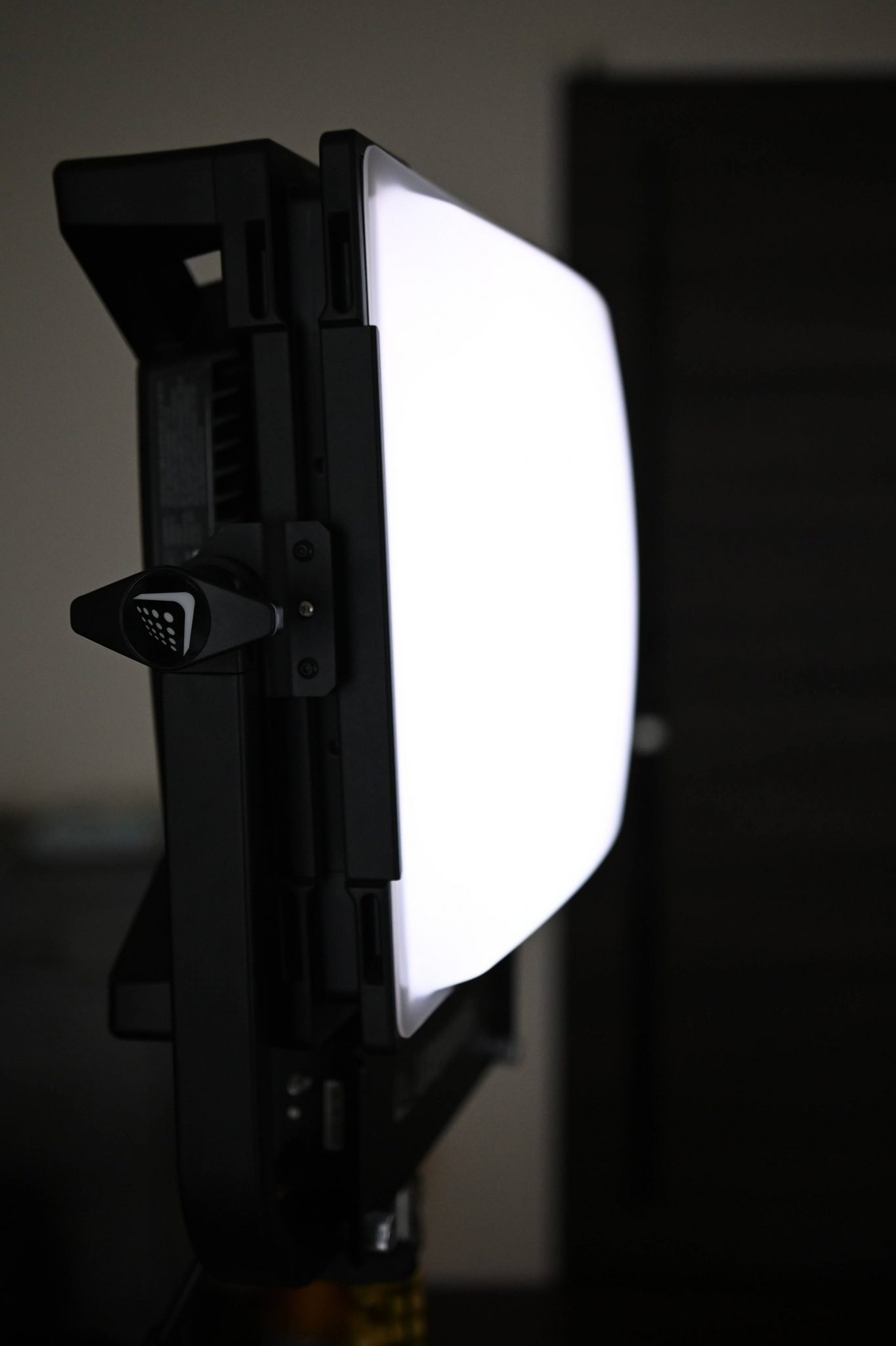 Litepanels Gemini 1x1 HARD Review - Newsshooter