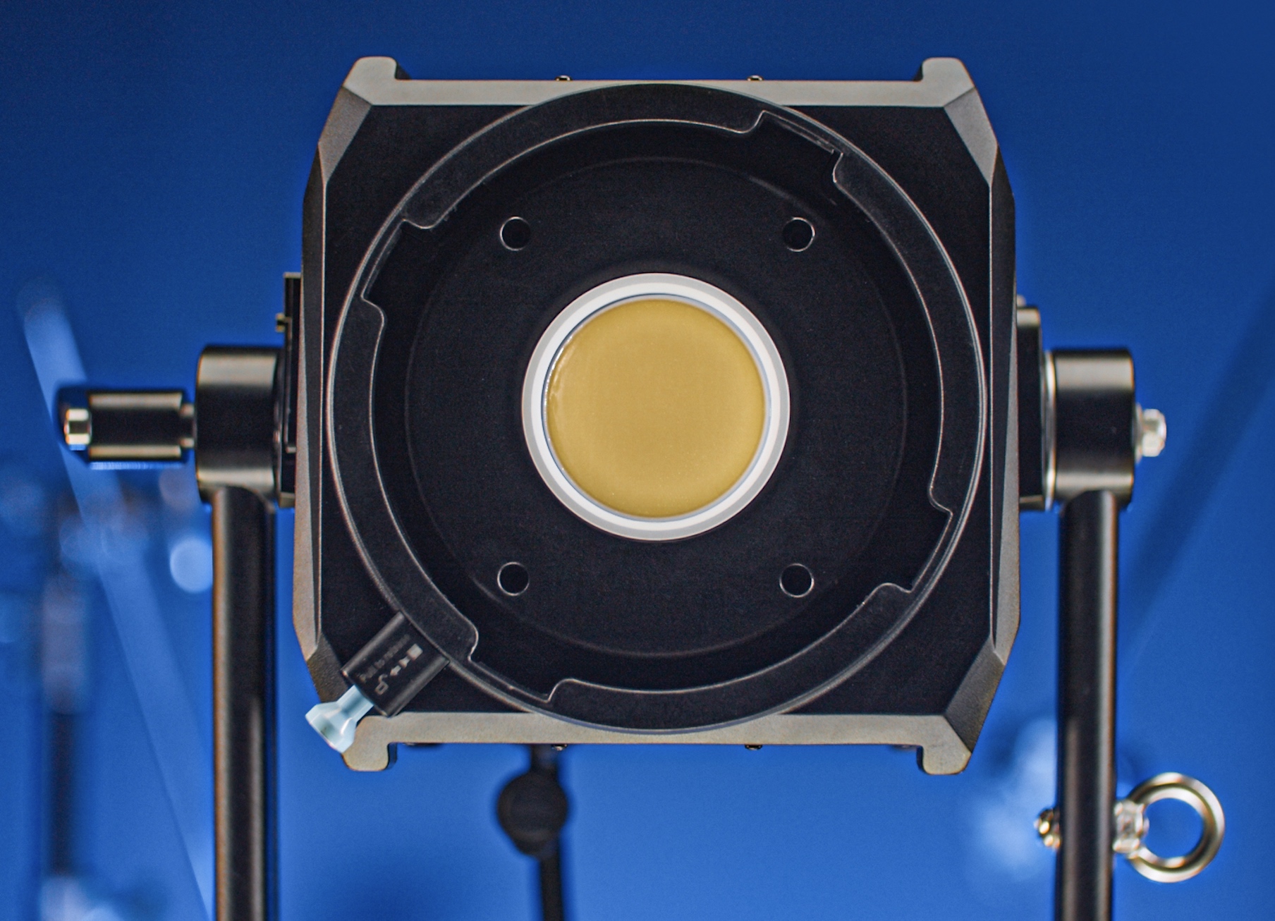 Nanlux Evoke 1200B - Newsshooter