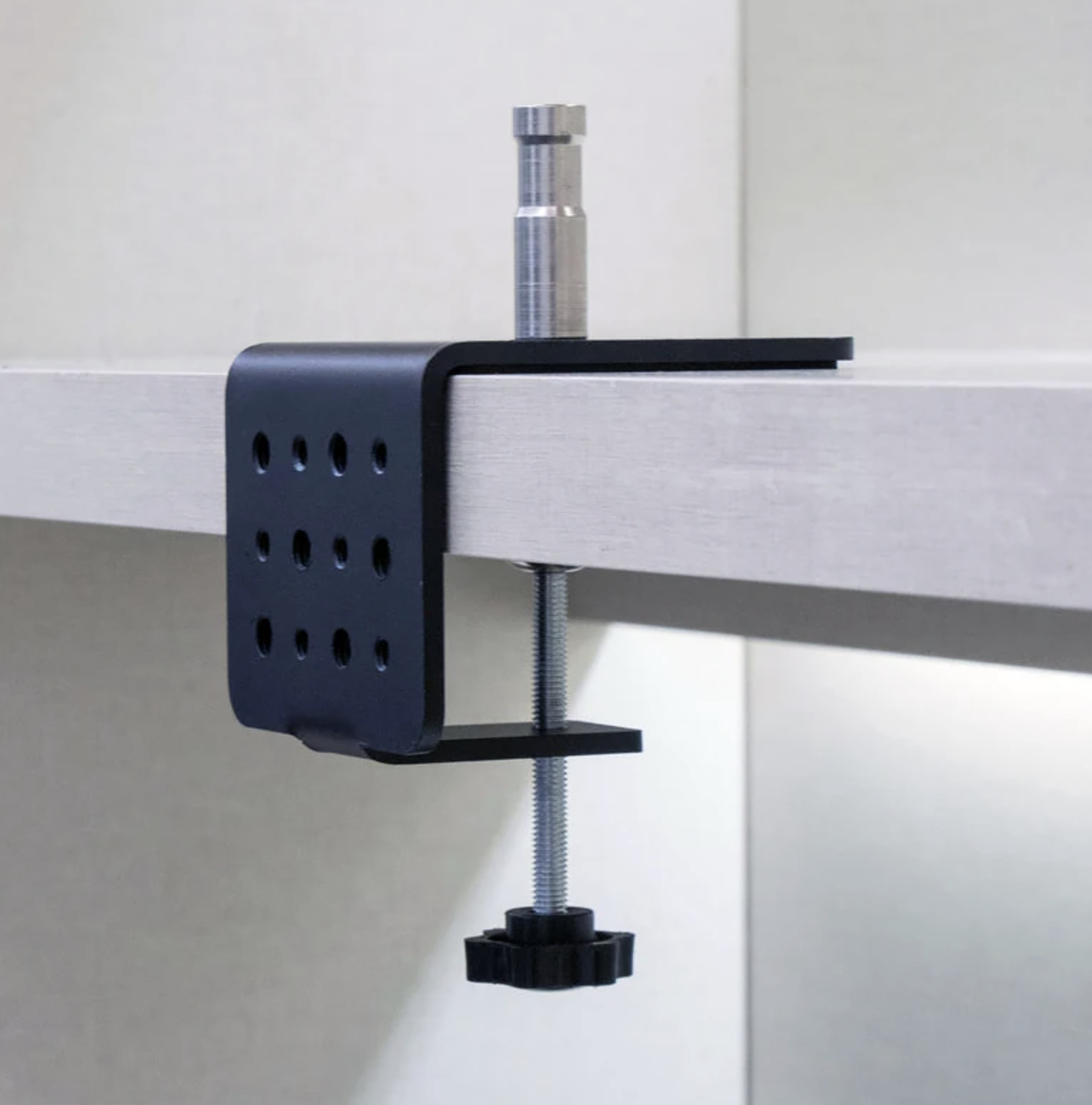 CAME-TV Heavy Duty C-Clamp - Newsshooter