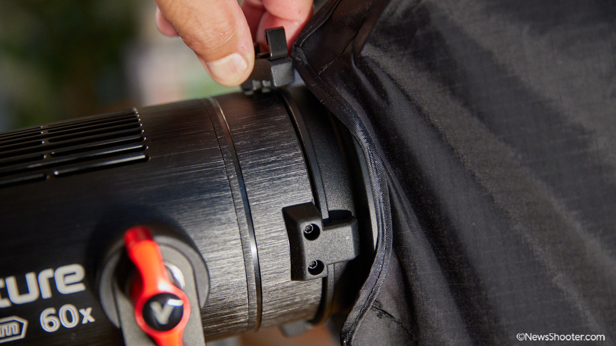 LS 60 Softbox mount back 2 - Newsshooter