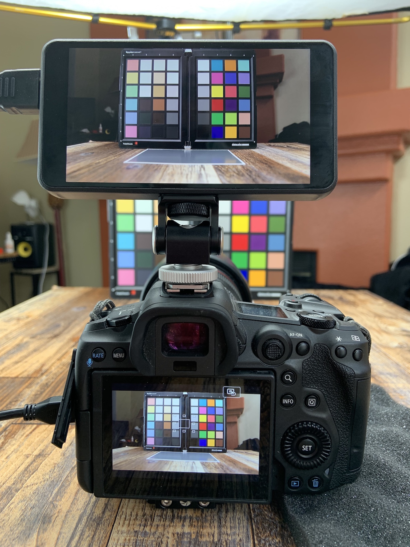 Portkeys Budget-Friendly PT5 5" 10 bit 8+2 FRC HD monitor review ...