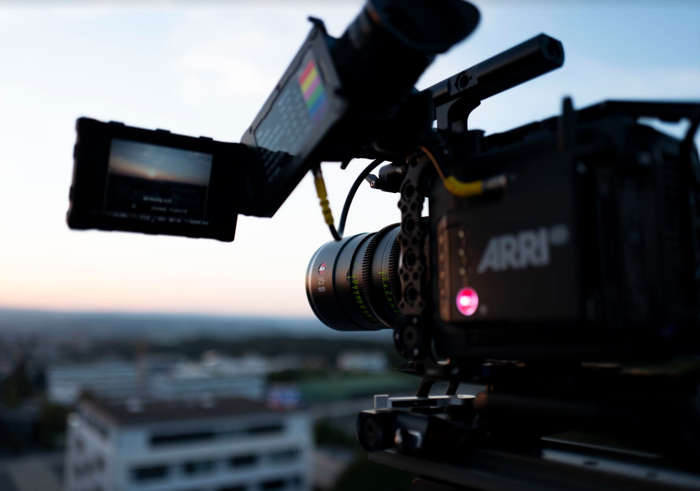 Leitz Elsie Full Frame Prime Lenses - Newsshooter