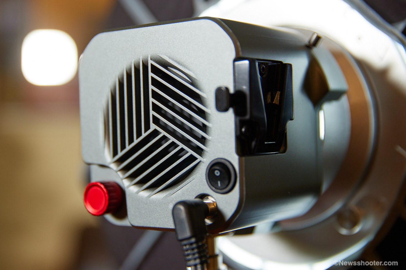 amaran COB 60x & 60d Lights Review - Newsshooter