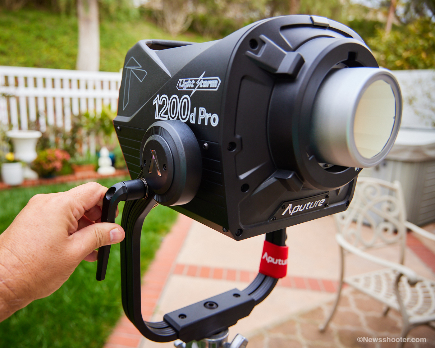 Aputure Light Storm 1200d Pro Review - Newsshooter
