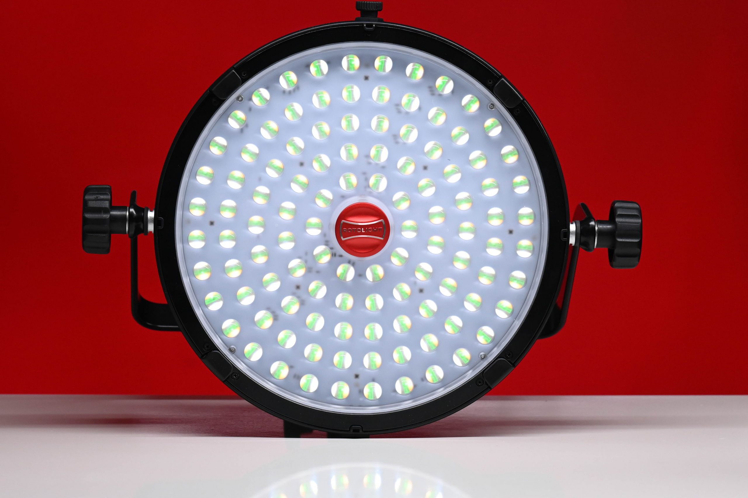 Rotolight AEOS 2 - Newsshooter