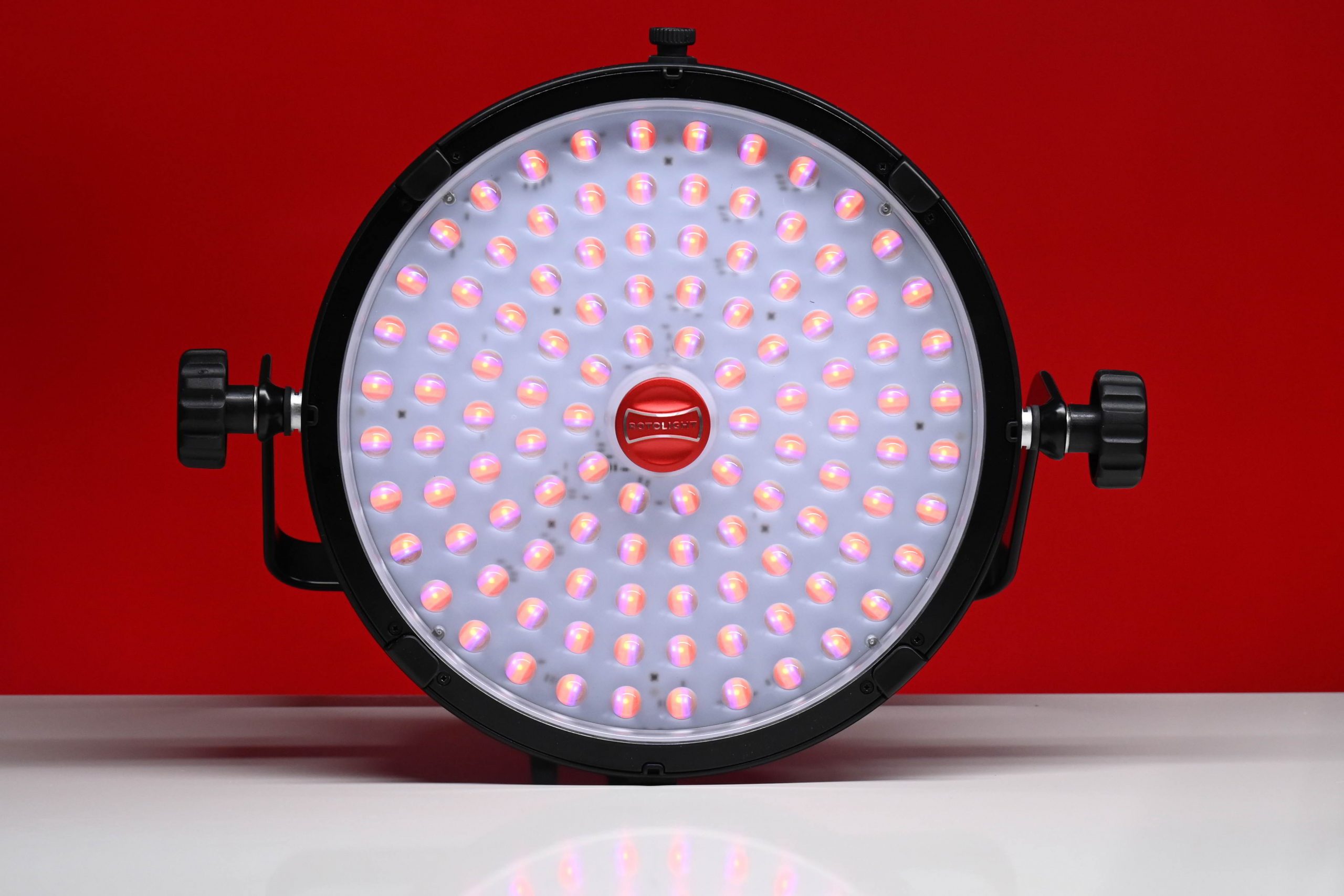 Rotolight AEOS 2 - Newsshooter