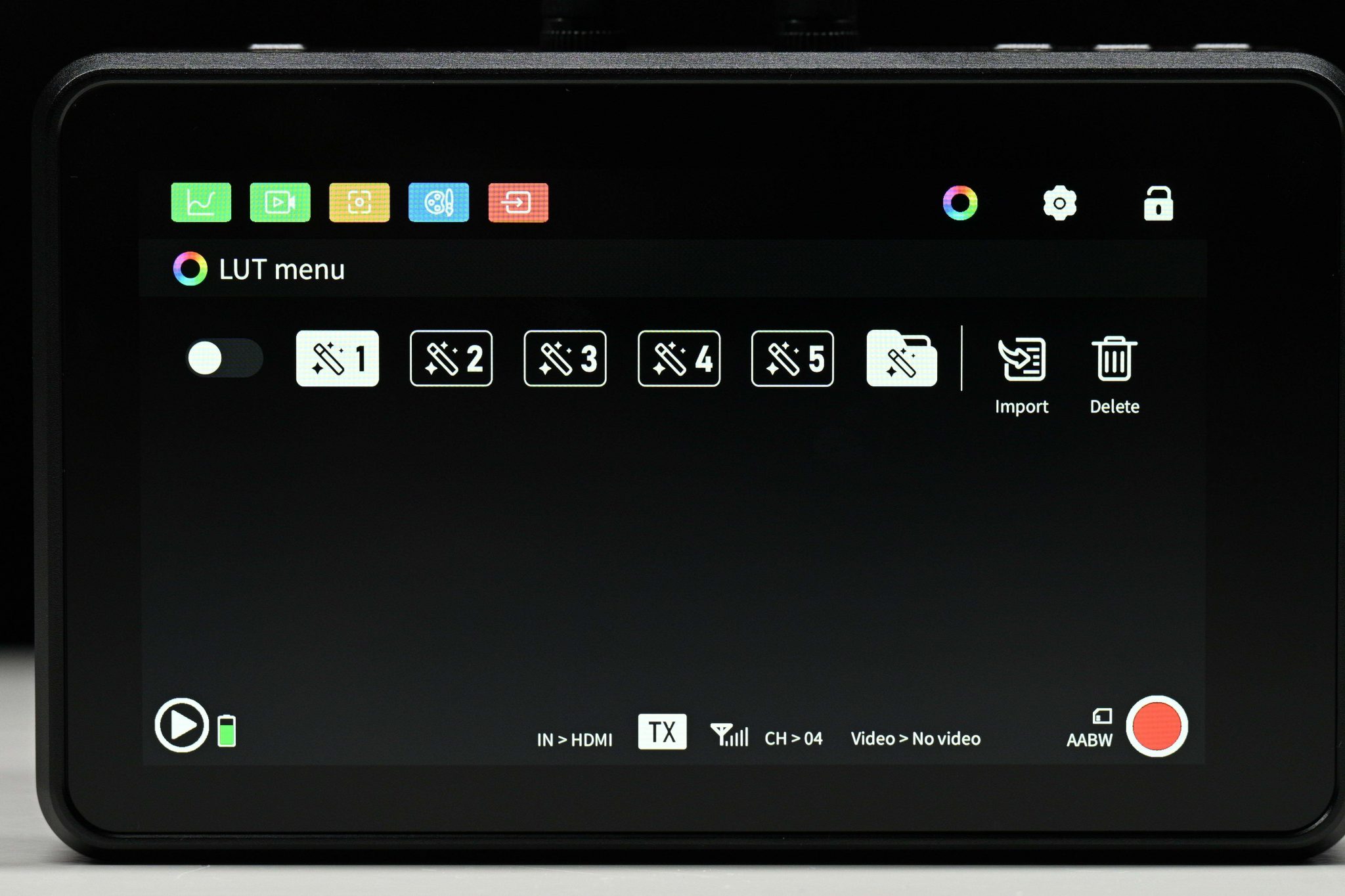 Vaxis Atom A5 5.5" Touchscreen Wireless Monitor Review - Newsshooter