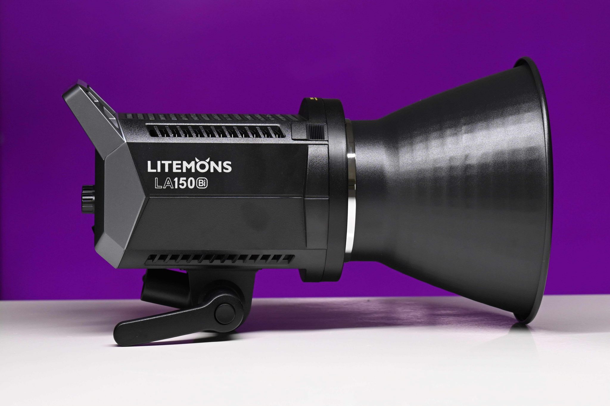 Godox Litemons LA150Bi Review - Newsshooter