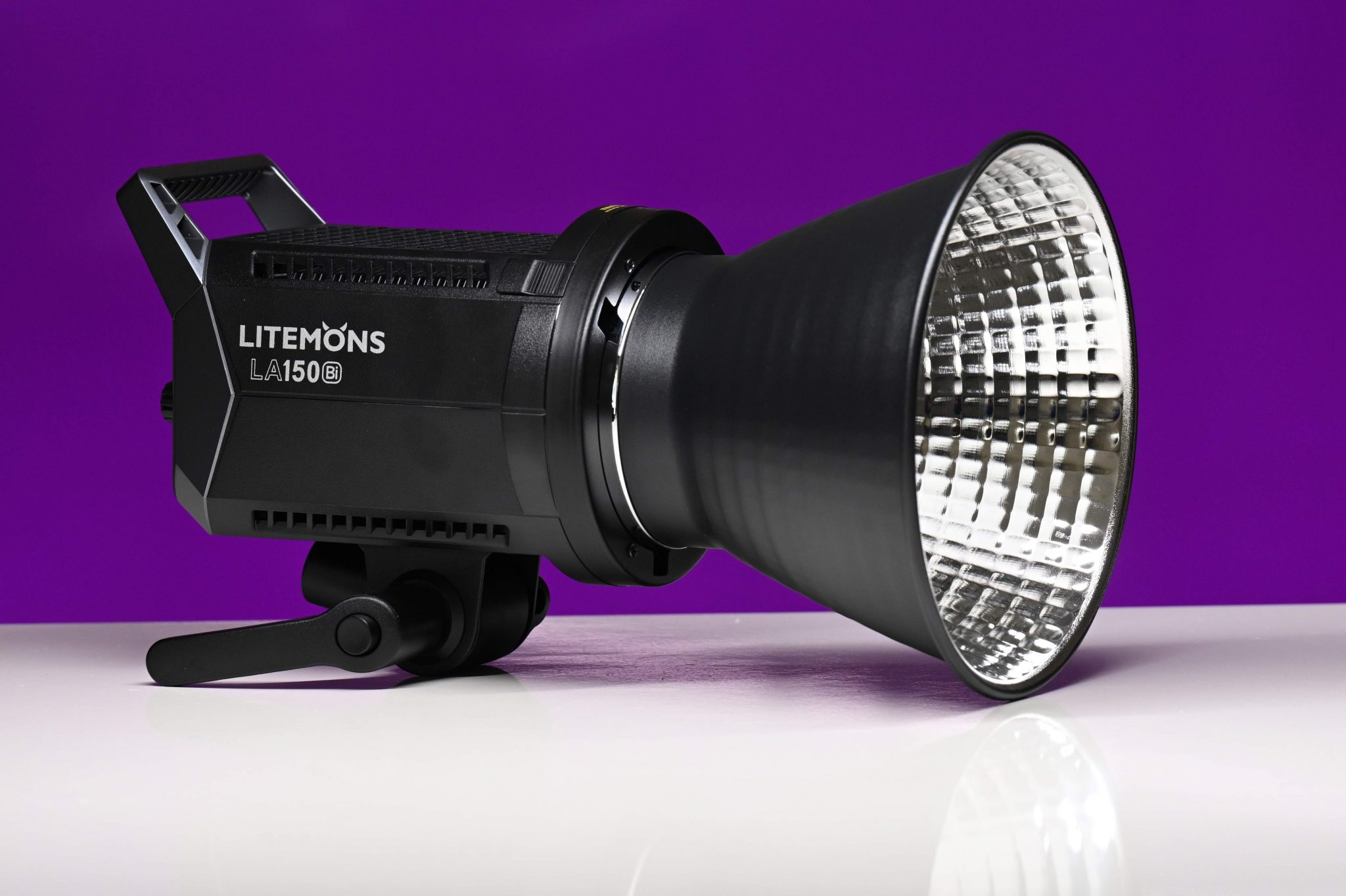 Godox Litemons LA150Bi Review - Newsshooter