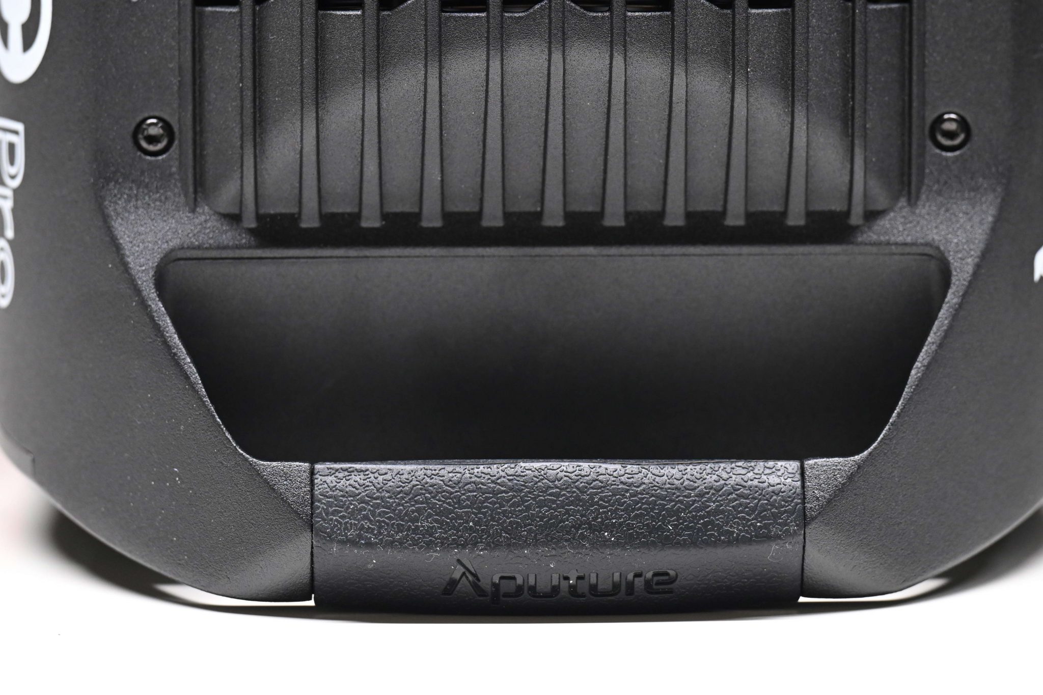 Aputure LS 600c Pro Review - Newsshooter