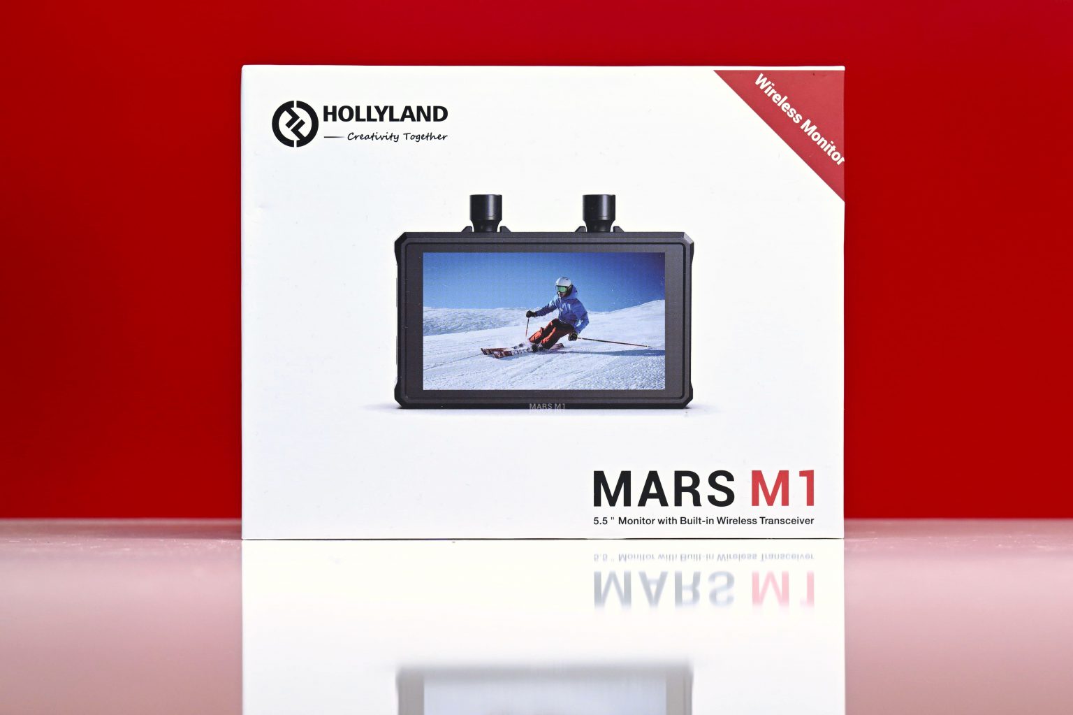 Hollyland MARS M1 all-in-one transmitter, receiver, & monitor review ...