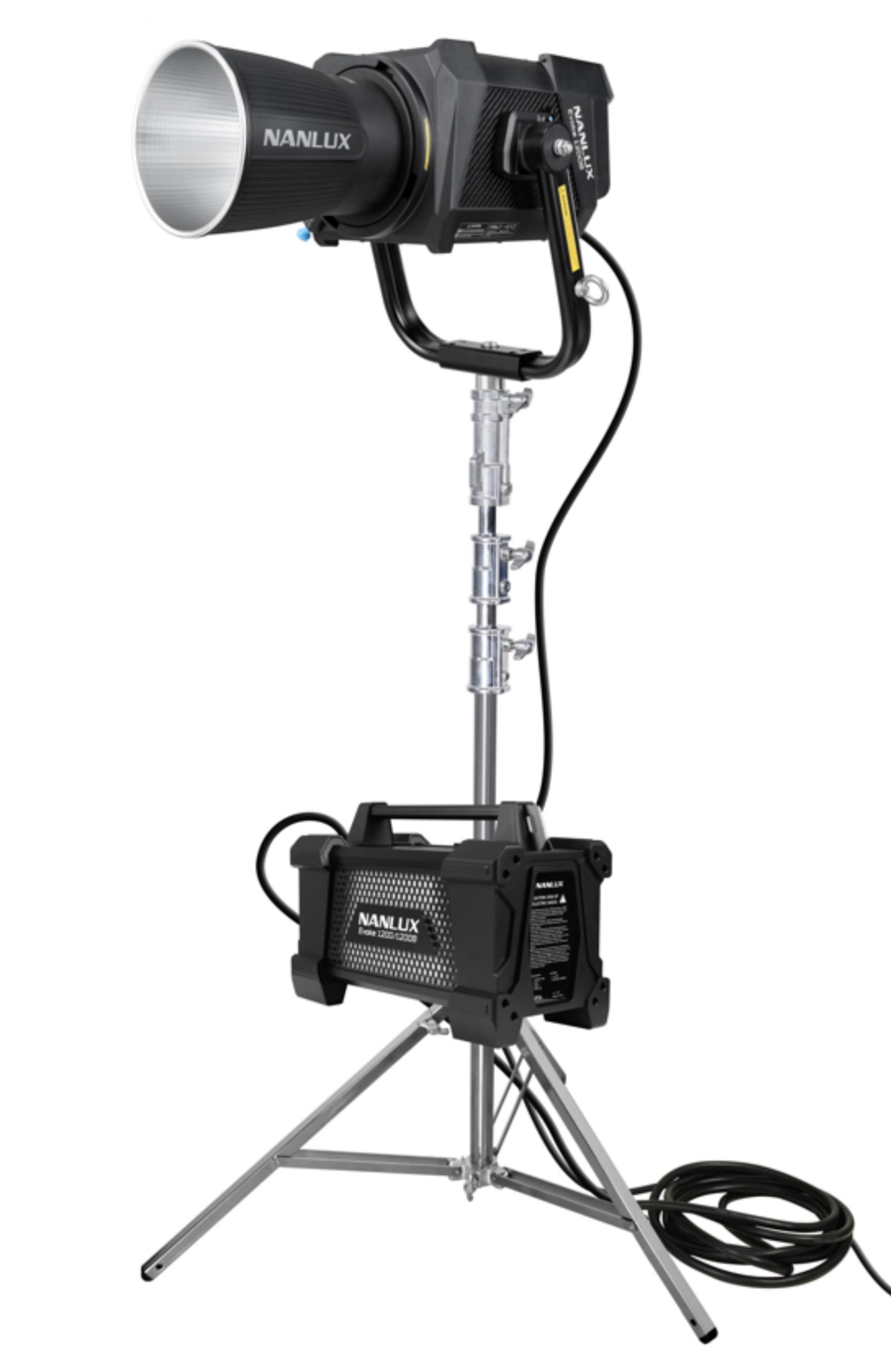Nanlux Evoke 1200B - Newsshooter